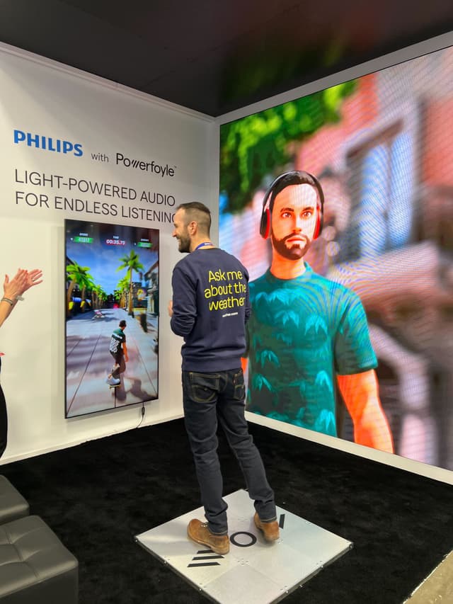 Philips: Solar Chaser | BoraBora Studios