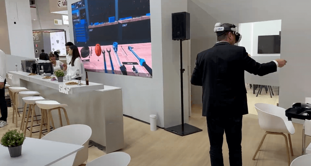 SKF: VR Motor Lab | Bora Studios